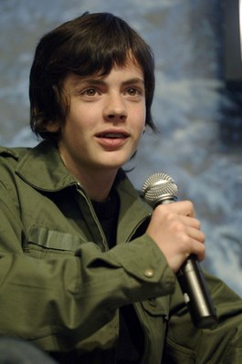 Skandar Keynes Fansite