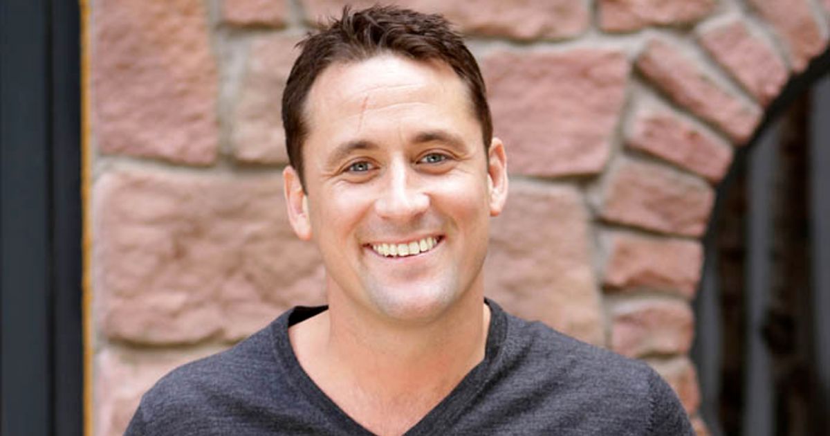 Hollyoaks 07/02 – Tony’s new restaurant opens