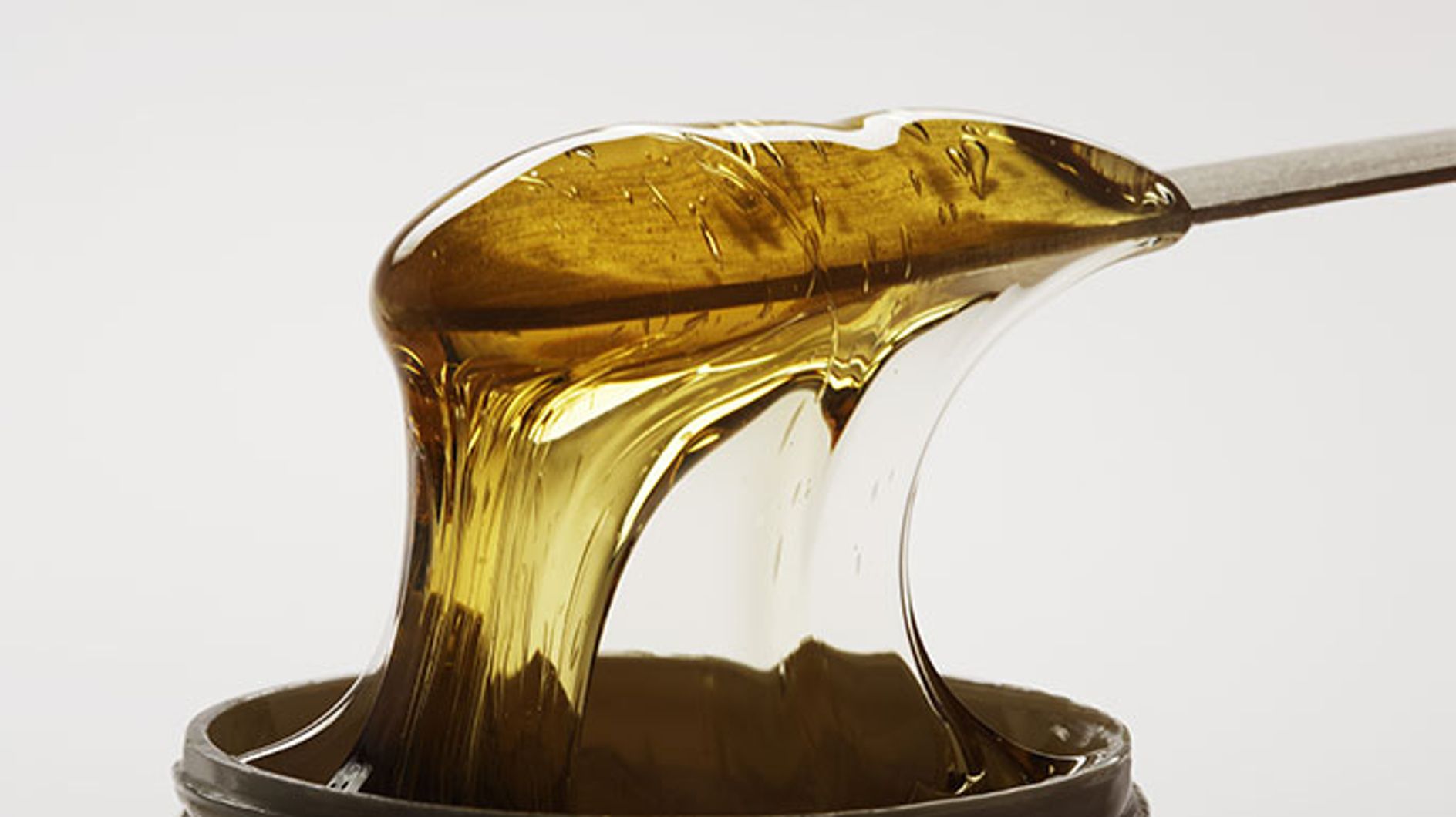 How to Properly Carry Out A DIY Waxing At Home How to Properly Carry Out A DIY Waxing At Home