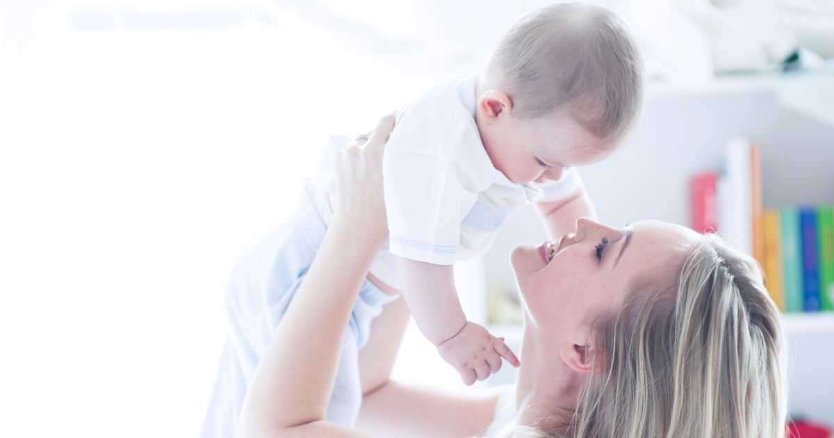 "Les 100 mots de la maternité" : Etre mère, les mots pour le dire