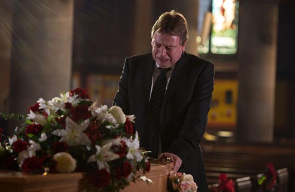 Eastenders 22/05 – An angry Ian launches into Max