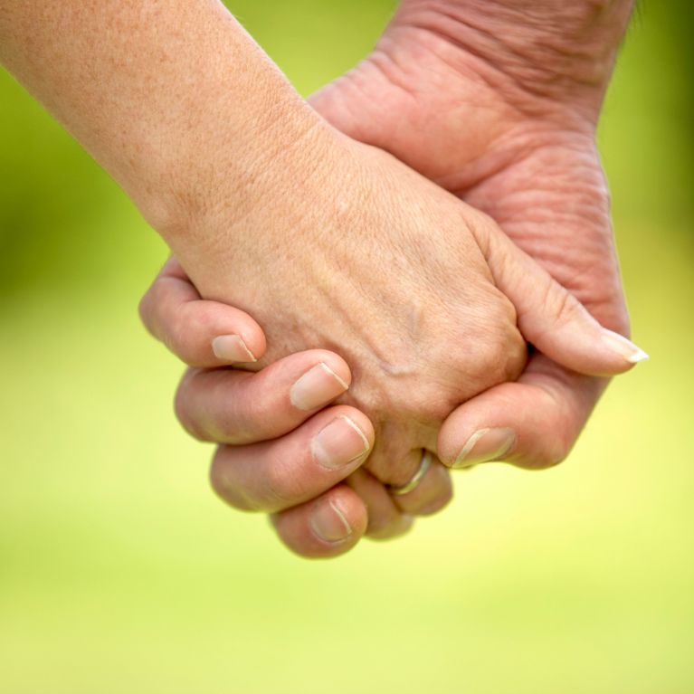 Le Combat Dune Belle Mère Et De Son Beau Fils Pour Se Marier