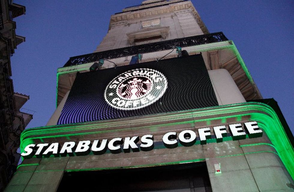 Starbucks lance sa première publicité LGBT (Vidéo)
