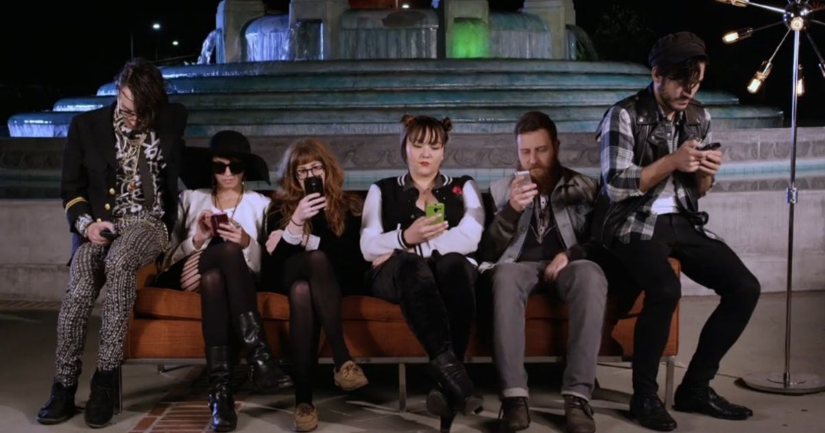 Voici le générique de Friends version 2015 (Vidéo)