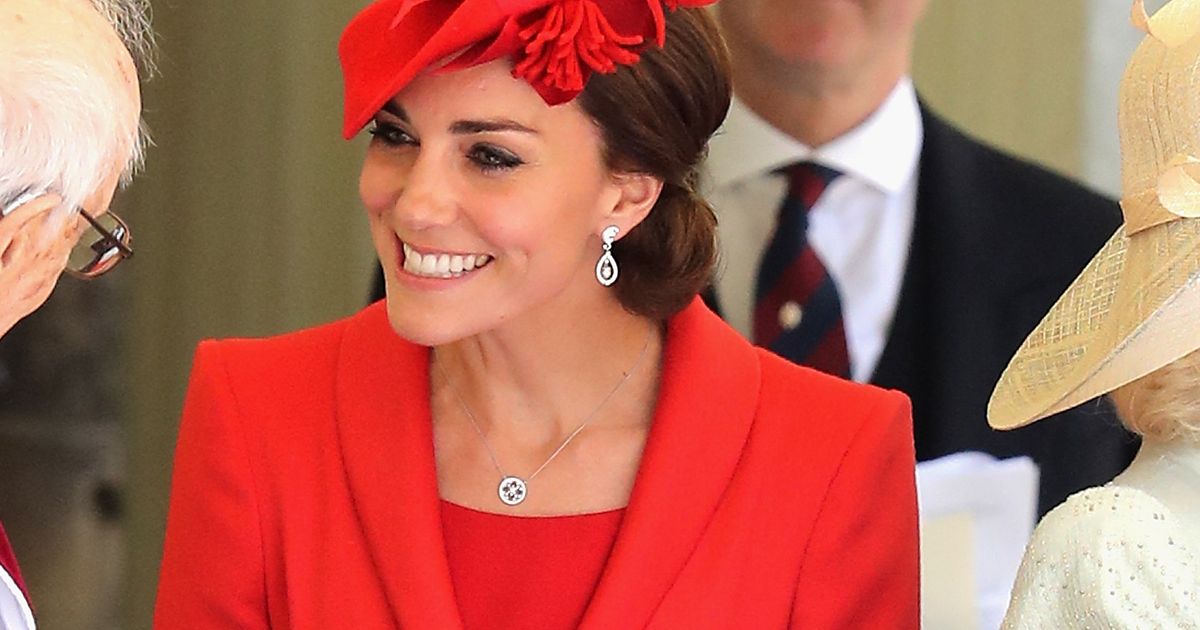 Kate Middleton : Un total look rouge pour Windsor