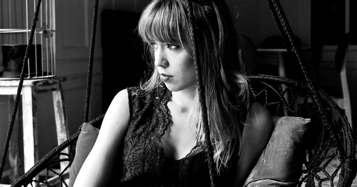 On adore "Black Lights" de la chanteuse Swann (Exclu)