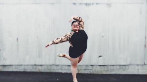 Lizzy Howell, la ballerine de 15 ans qui brise les codes