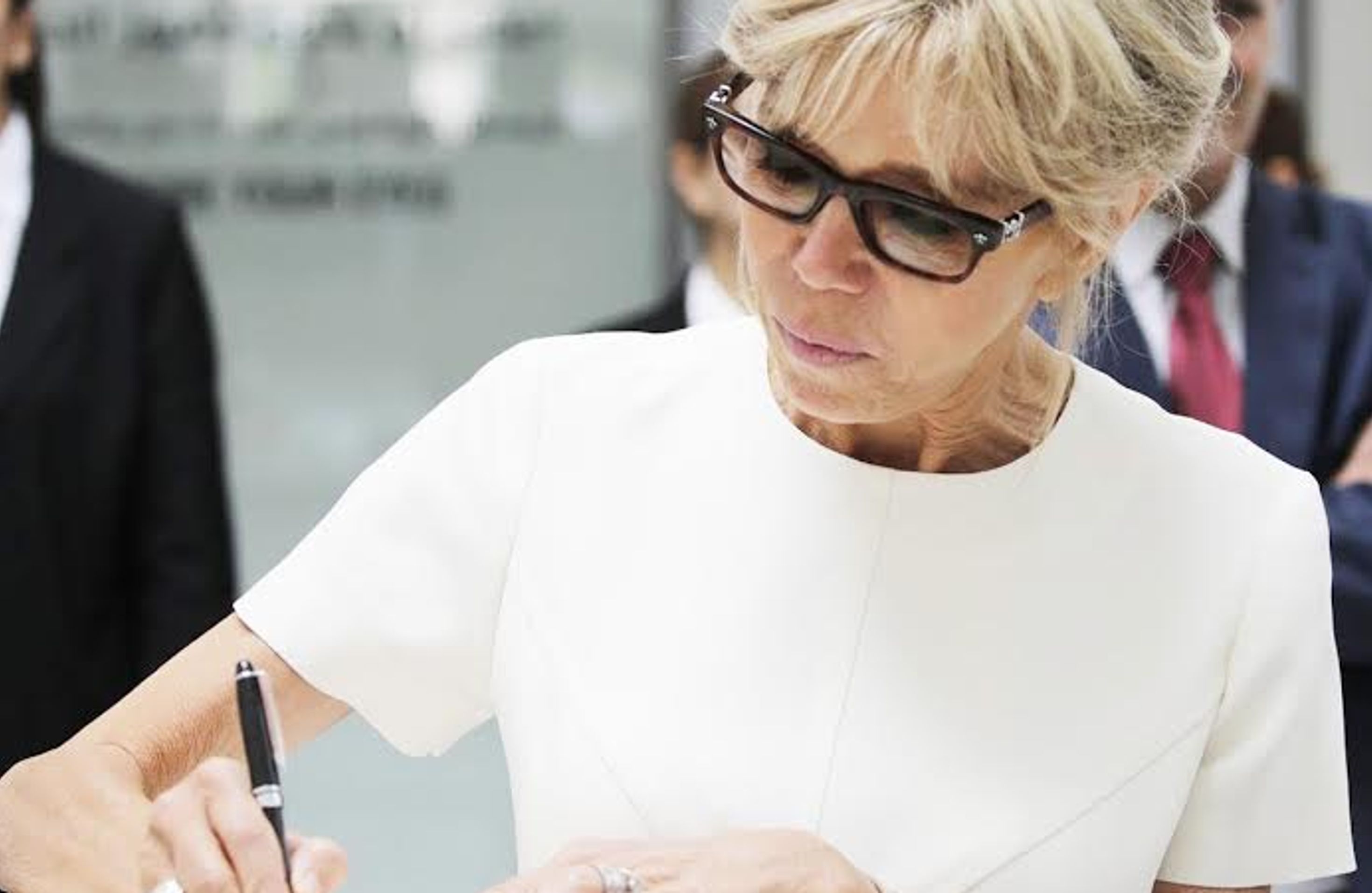 Brigitte Macron élégante pour son premier voyage au Maroc