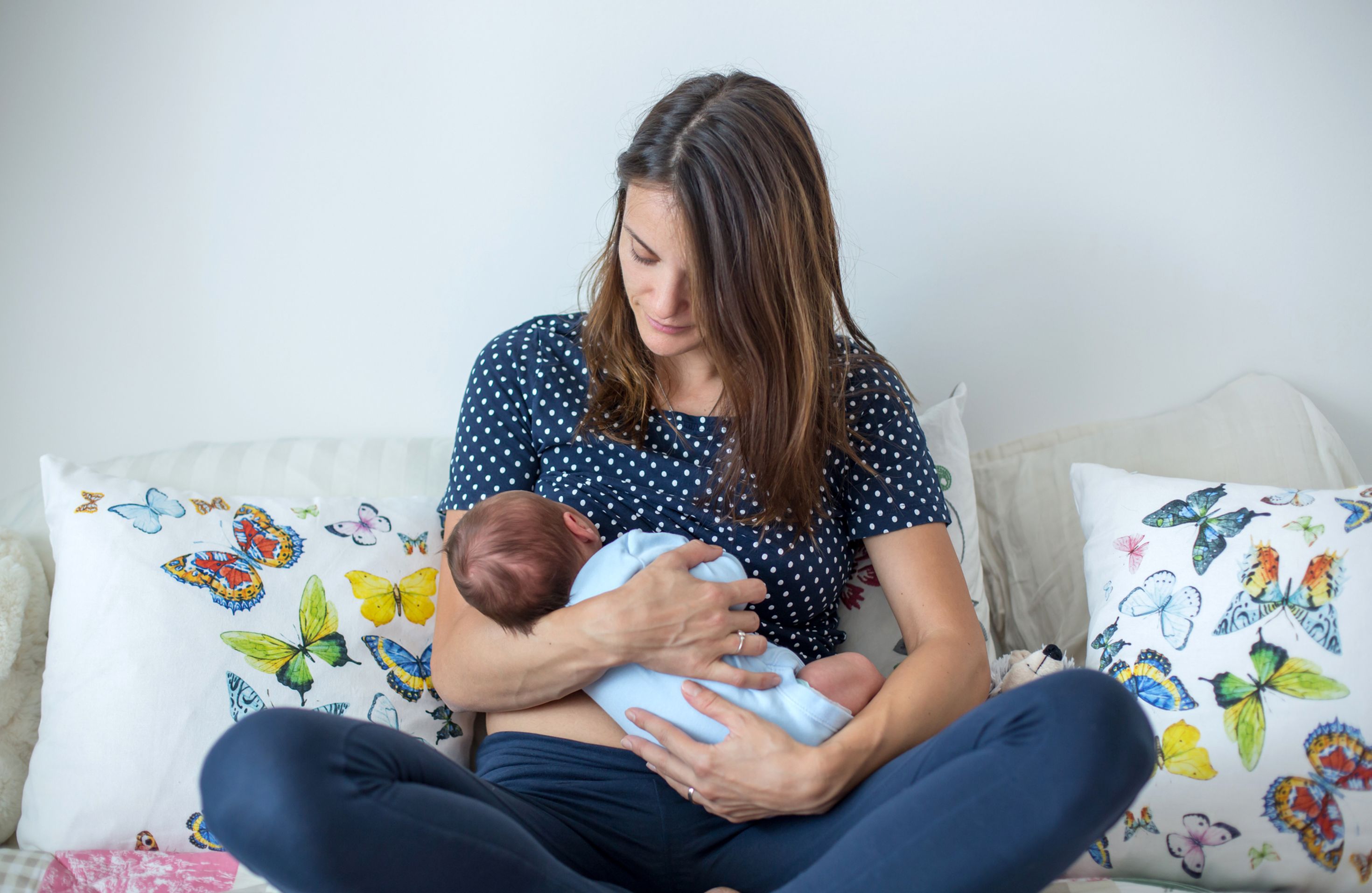 Pour la première fois, une femme transgenre réussit à allaiter son béb