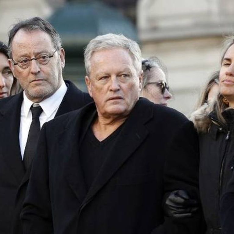 Le père de Laetitia Hallyday sort du silence