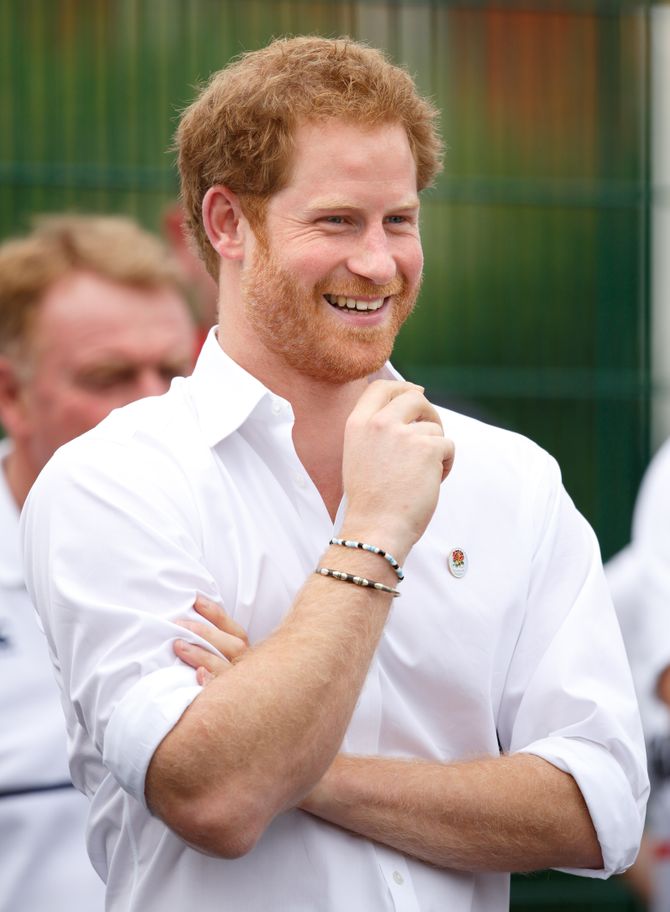 Depuis qu'il a 13 ans, le prince Harry porte ce bracelet