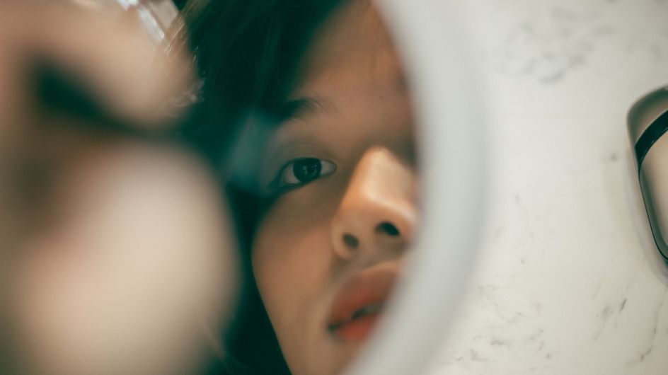 Dysmorphophobie : définition, test, cause, traitement, comment s’en ...