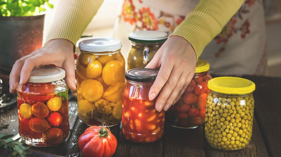 L’astuce facile pour conserver plus longtemps ses bocaux alimentaires