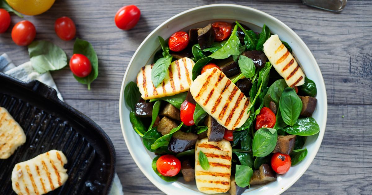 5 recettes pour cuisiner l'halloumi, un fromage pas comme les autres