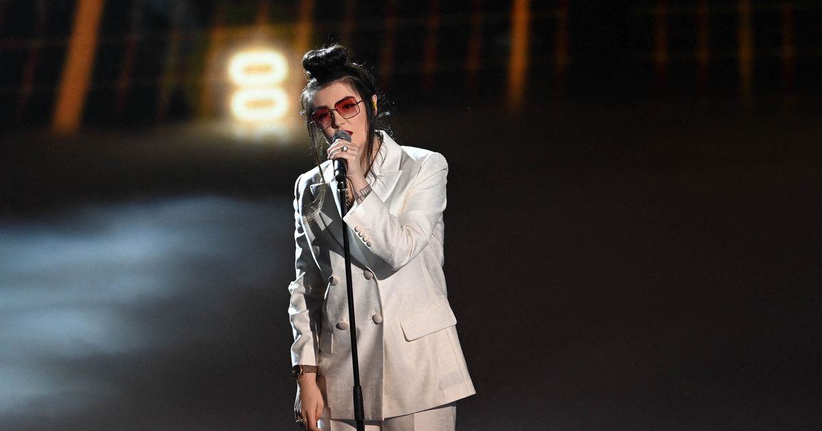 The Voice Kids : la chanteuse Hoshi "bouleversée" par la prestation de ...