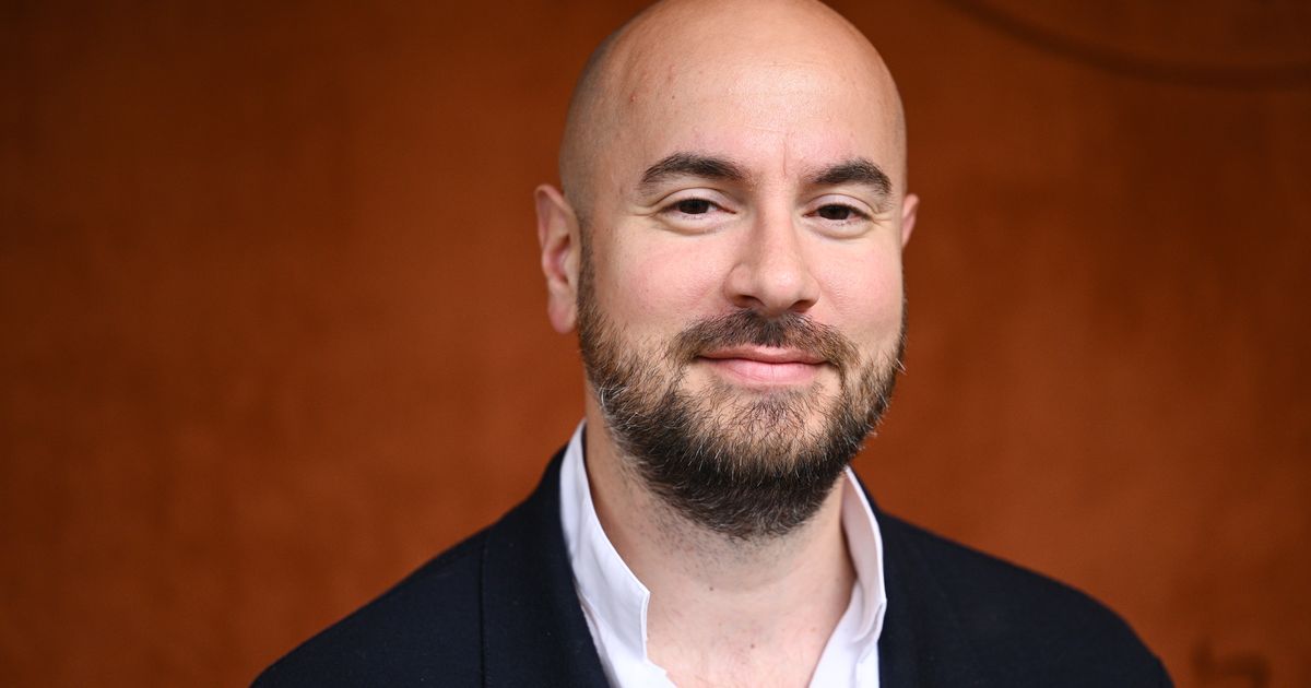 Kyan Khojandi métamorphosé dans Quotidien : son changement de look ...