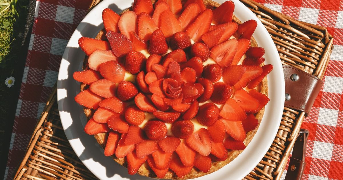 Découvrez la recette de la tarte aux fraises simplissime de Laurent ...