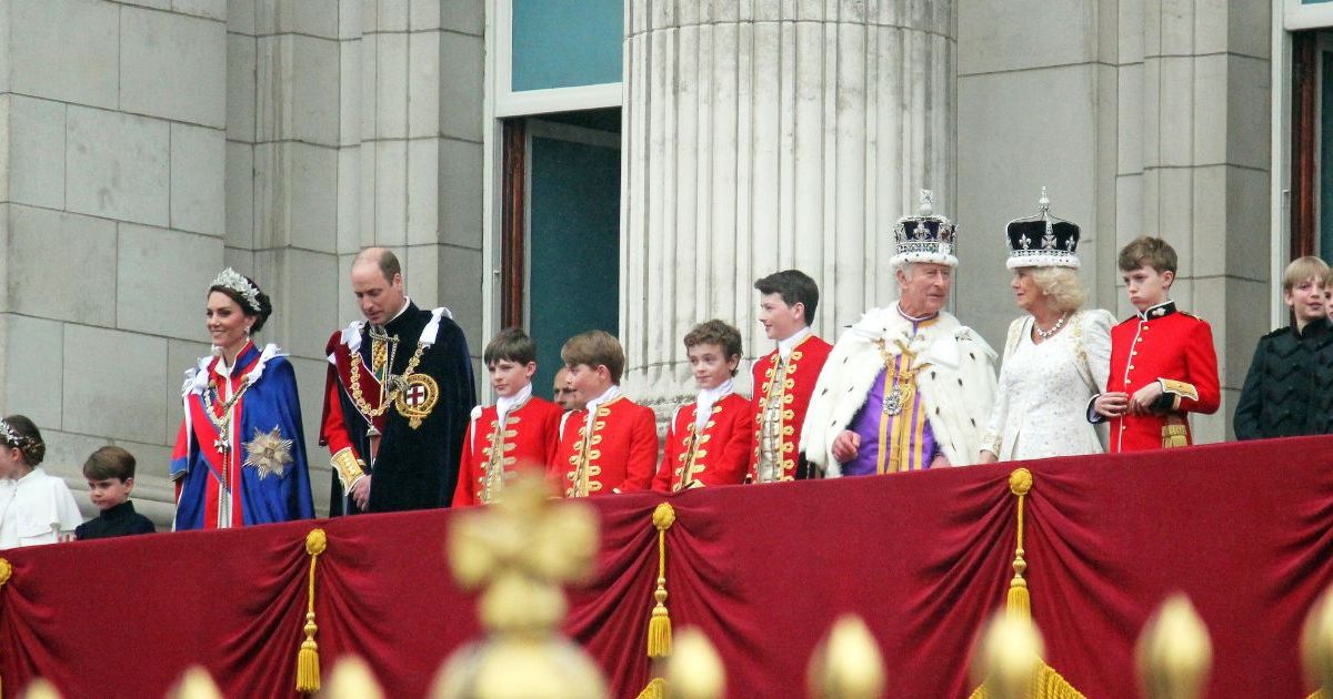 Famille royale : ces endroits où ils adorent passer leurs vacances d'été