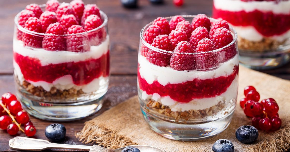 Nos 8 desserts aux fruits rouges rapides et simples pour les soirs de ...