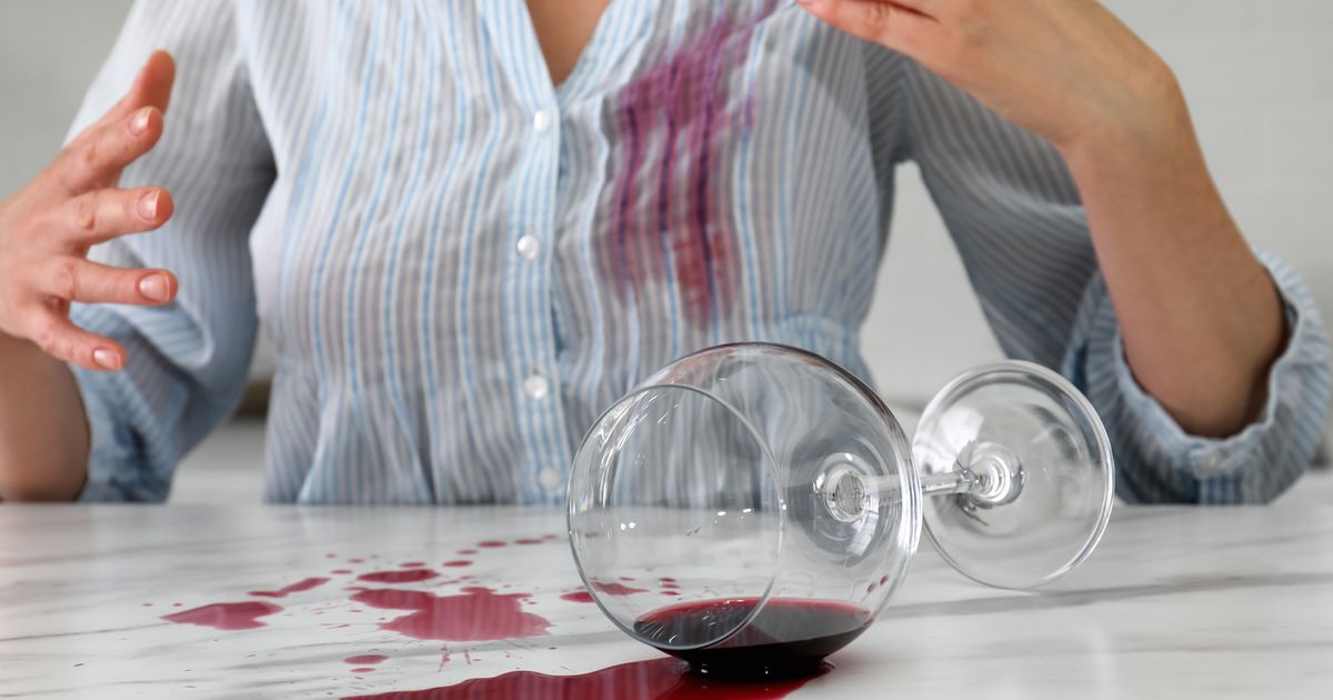 Nos astuces simples et efficaces pour enlever une tache de vin