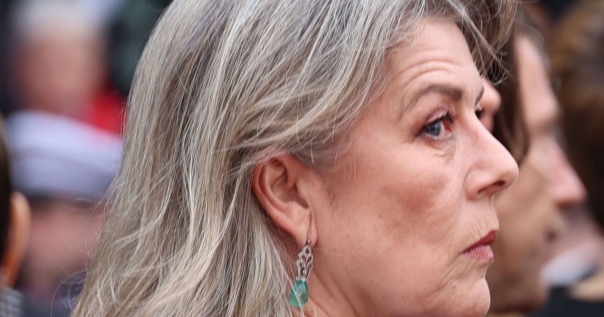 Caroline de Monaco : elle adopte l’imprimé très original le plus canon du moment