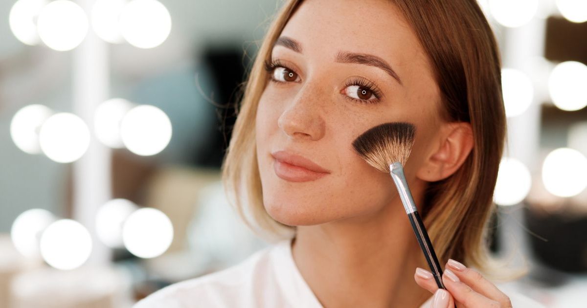 3 produits make-up de luxe qui valent vraiment le coup selon une ...