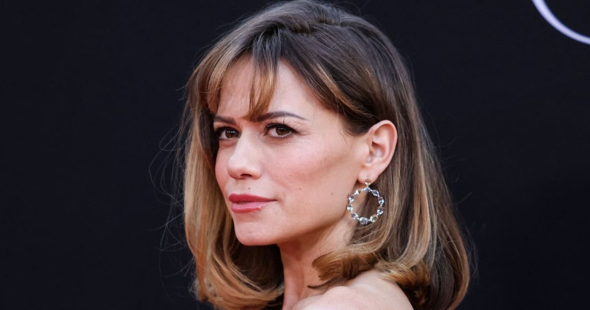 Bethany Joy Lenz (Les Frères Scott) victime d'une secte, elle raconte ...