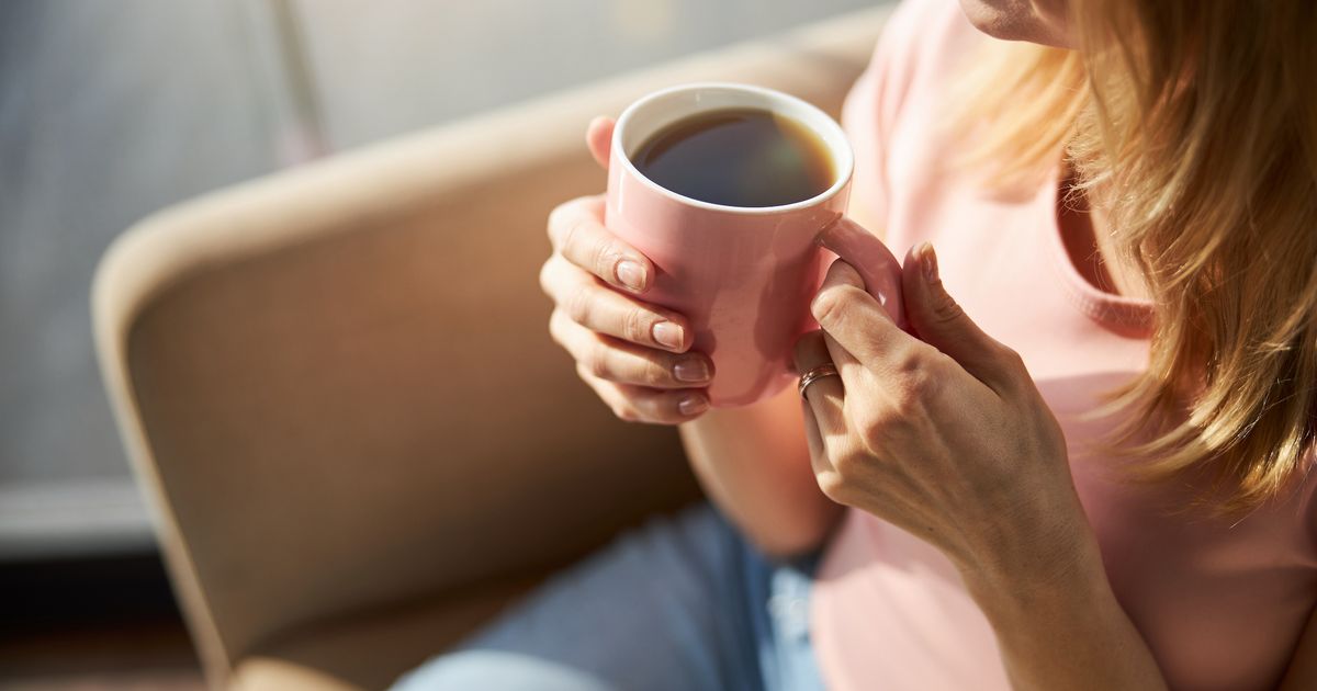 Vous buvez trop de café ? Une diététicienne dévoile les 4 signes qui ...