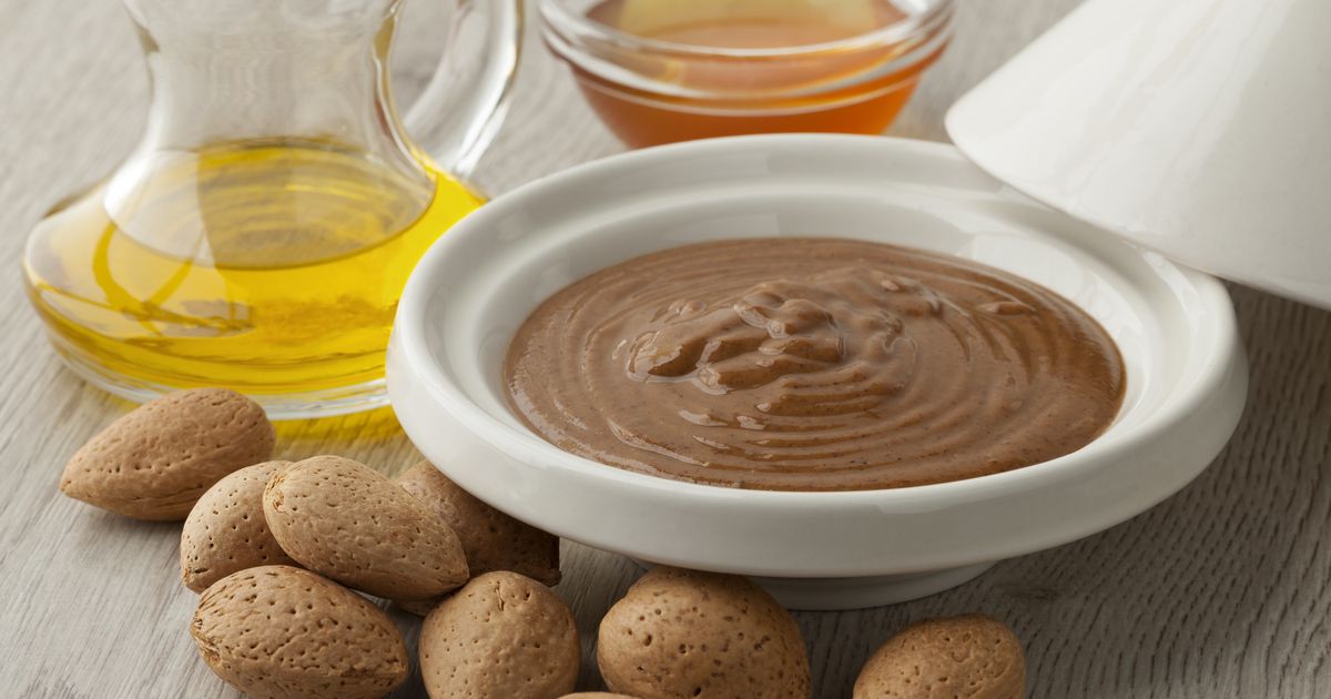 Voici la recette du l'Amlou, une délicieuse pâte à tartiner marocaine