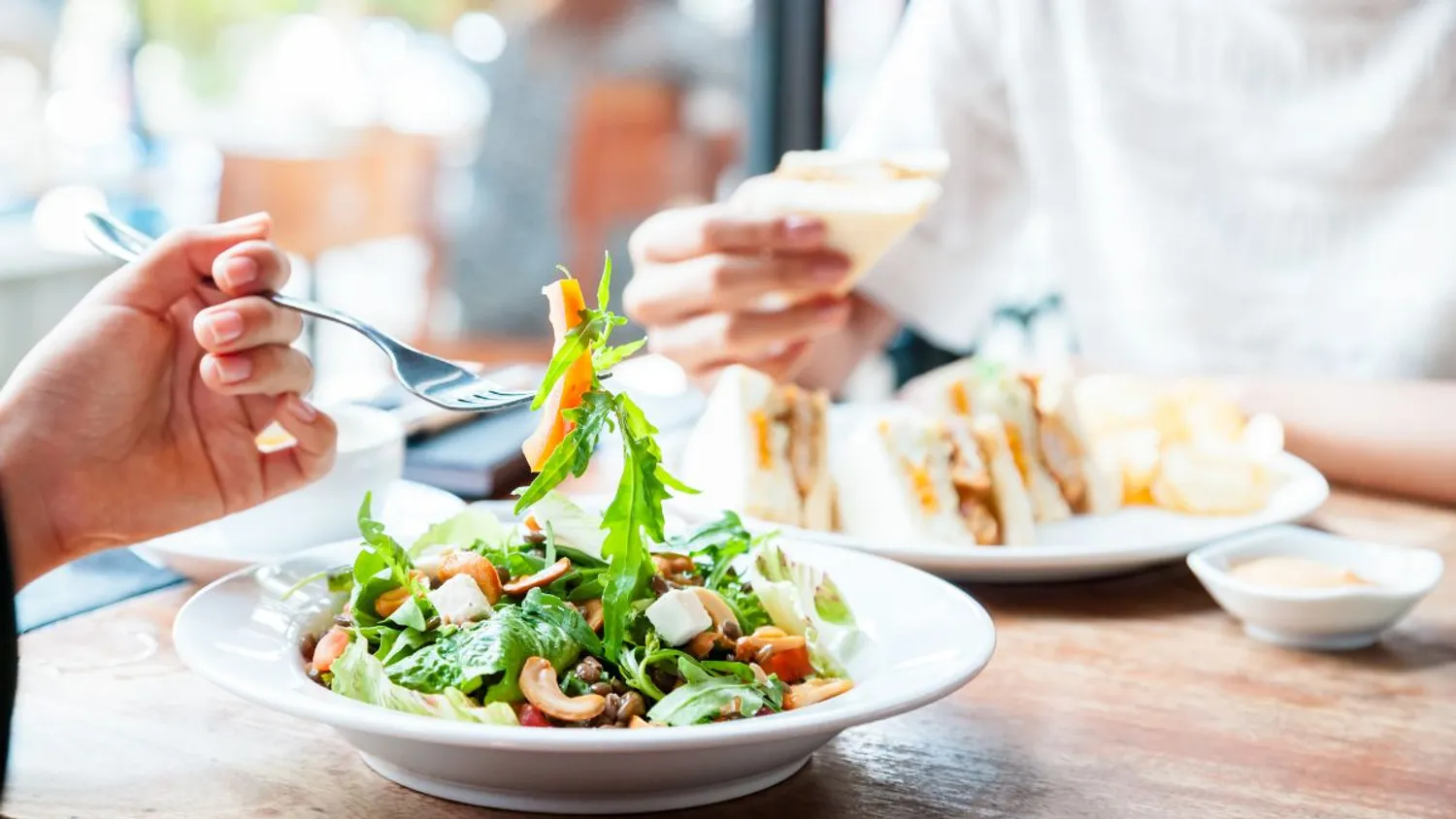 Ces chefs dévoilent les plats à ne pas commander au restaurant