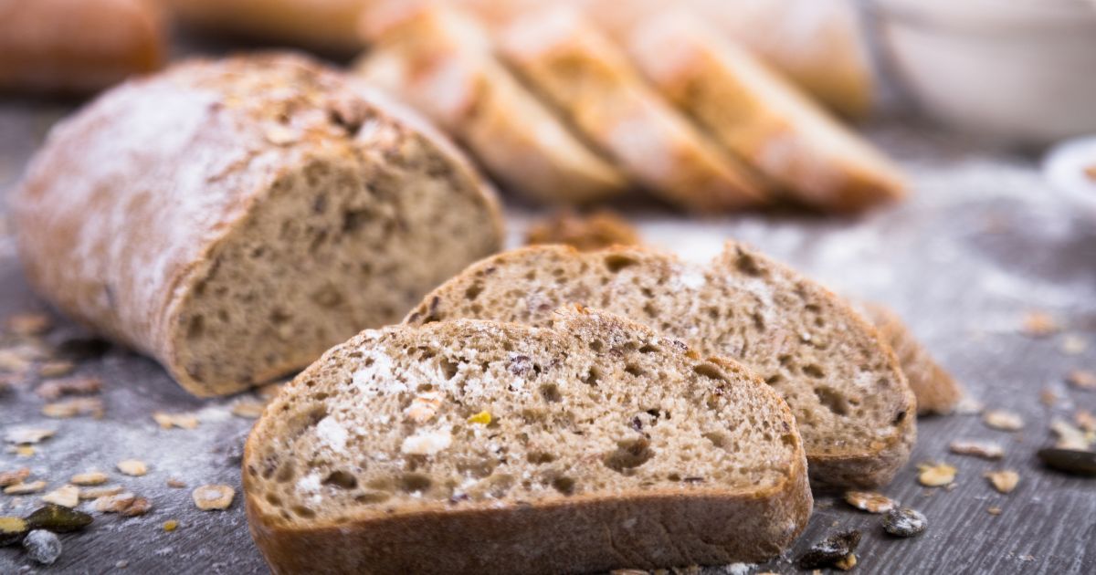 Est-ce une bonne idée de manger du pain complet tous les jours