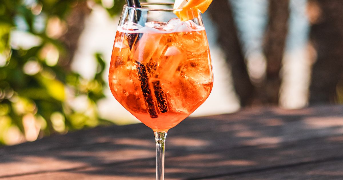 Vous aimez le Spritz ? Voici l'erreur que l'on fait (presque) tous ...