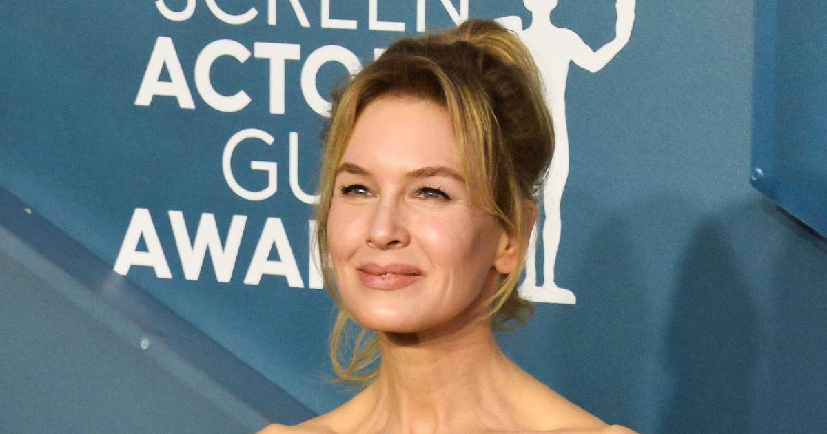 Renée Zellweger métamorphosée avec une chevelure grise (PHOTO)