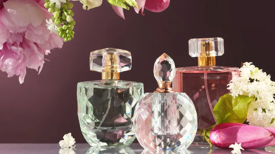 Mettre son parfum au congélateur pour le faire tenir plus longtemps : est-ce vraiment une bonne ...