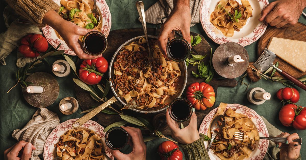 "Early dinner" : pourquoi dîner plus tôt est vraiment une bonne idée