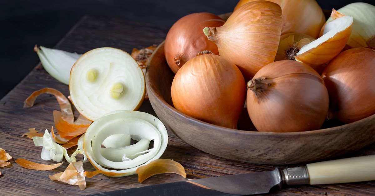 Connaissez-vous cette méthode pour rendre vos oignons crus moins acides