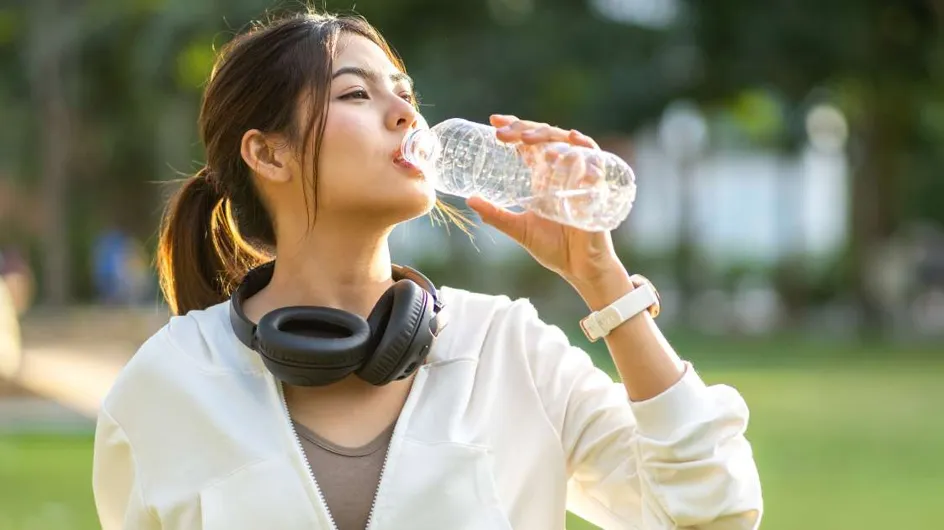 Hydratation : cette règle simple à adopter pour avoir le bon apport en ...