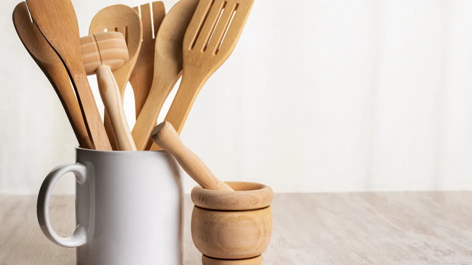 L'astuce imparable pour redonner de l'éclat à vos ustensiles en bois en ...
