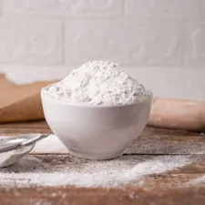 Peut-on cuisiner avec de la farine périmée sans risque pour la santé