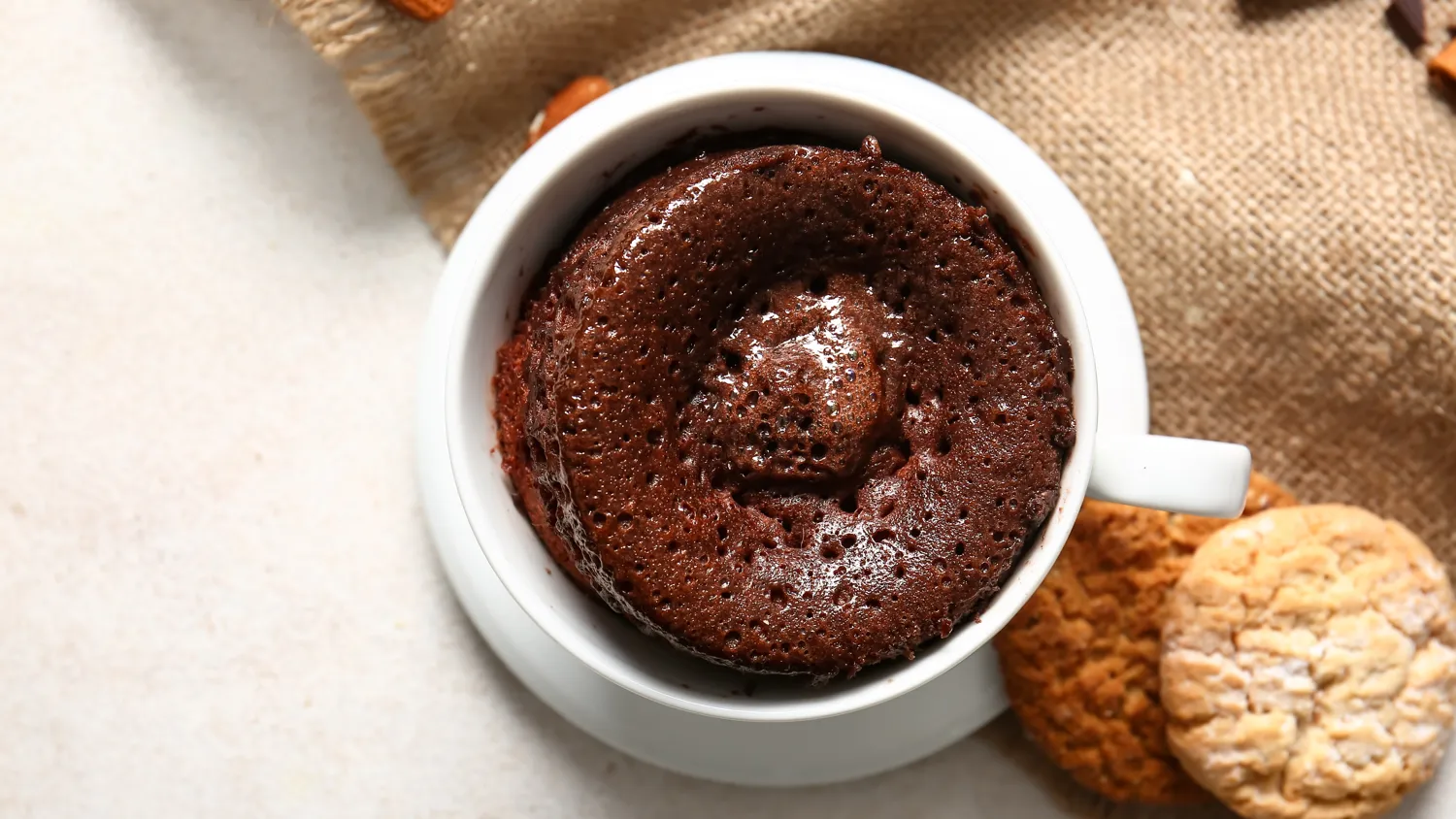 Fondant au chocolat prêt en 1 minute : on vous a déniché la recette la ...