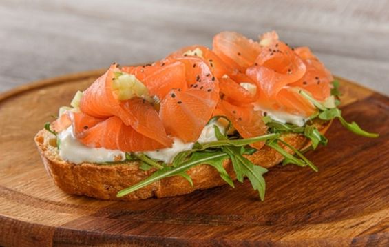 Toast au saumon fume : nos délicieuses recettes de toast au saumon fume