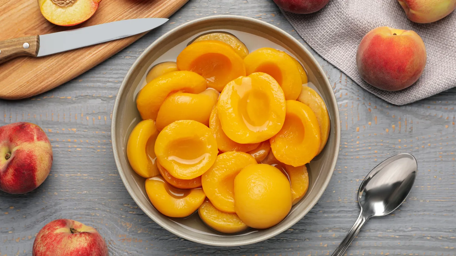 Cette nutritionniste recommande de manger des fruits en conserve, voici ...