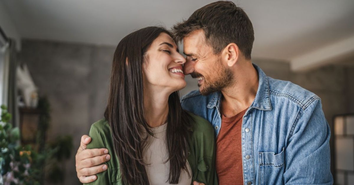 Ces 4 signes astrologiques voient leur relation passer un cap en 2025 (leur couple fonctionne ...