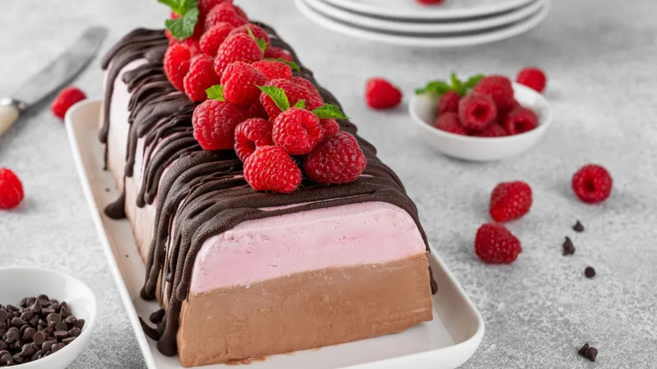 Laurent Mariotte dévoile son dessert glacé au chocolat et fruits rouges ...