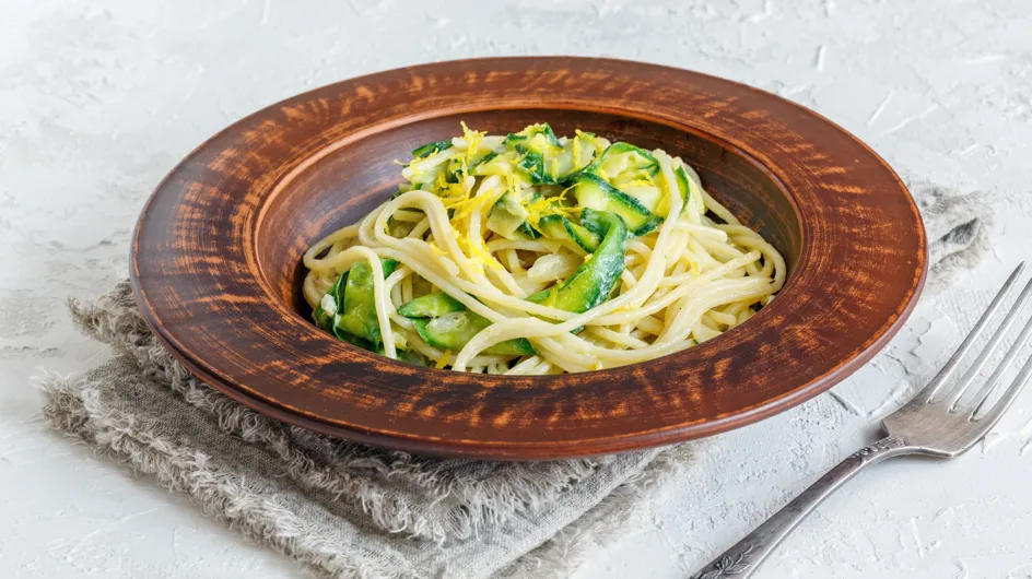 Cette recette à faire avec une simple courgette va devenir votre ...