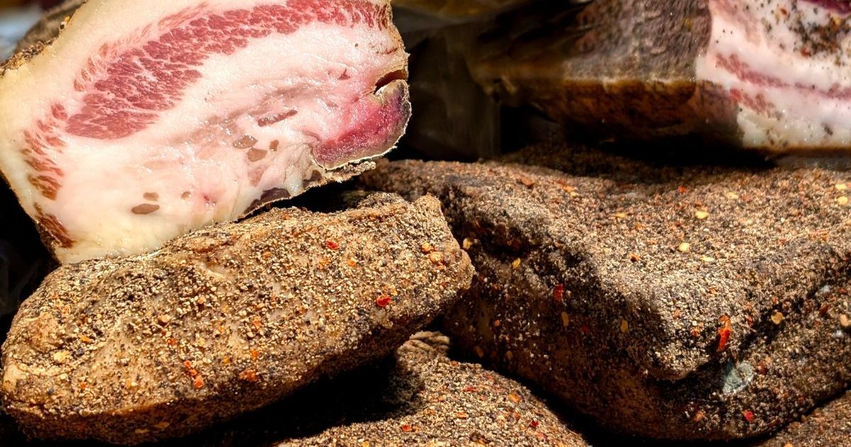 Ce boucher est clair, cette viande est la plus grasse de toutes
