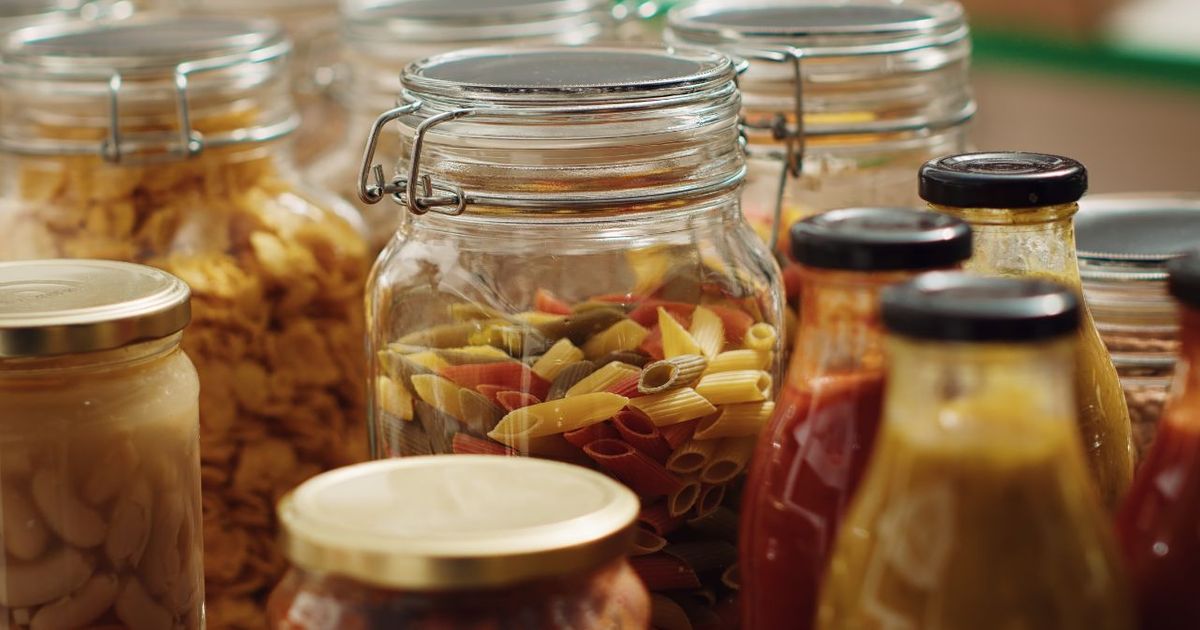 Ces aliments pourraient se conserver 25 ans et c'est cet expert en ...