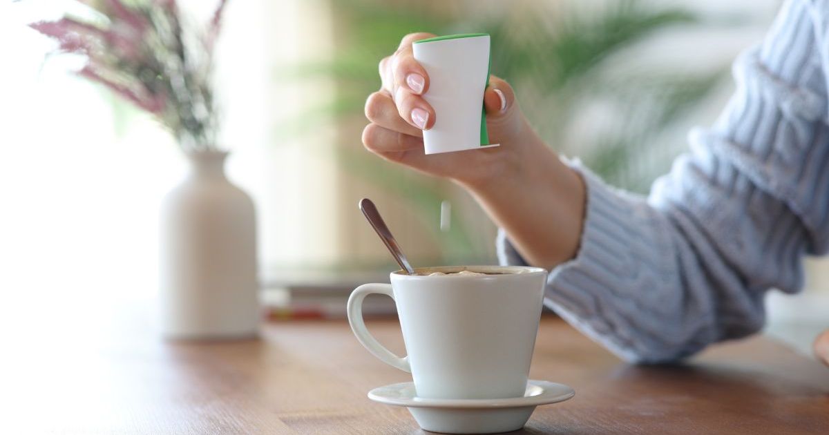 Cet édulcorant naturel présent dans les fruits suscite désormais de ...