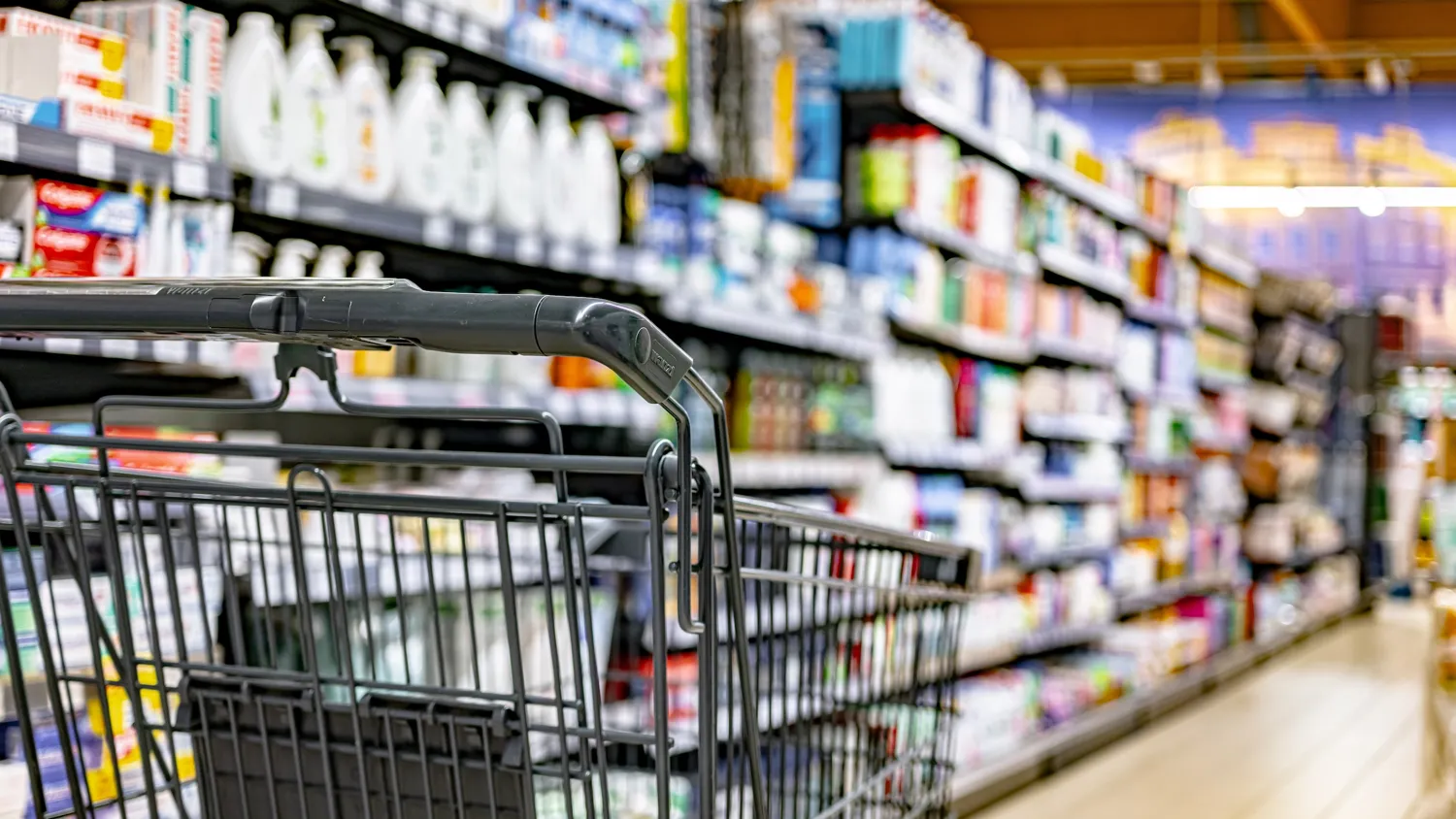 Supermarchés : c'est quoi cette stratégie de réorganiser constamment ...