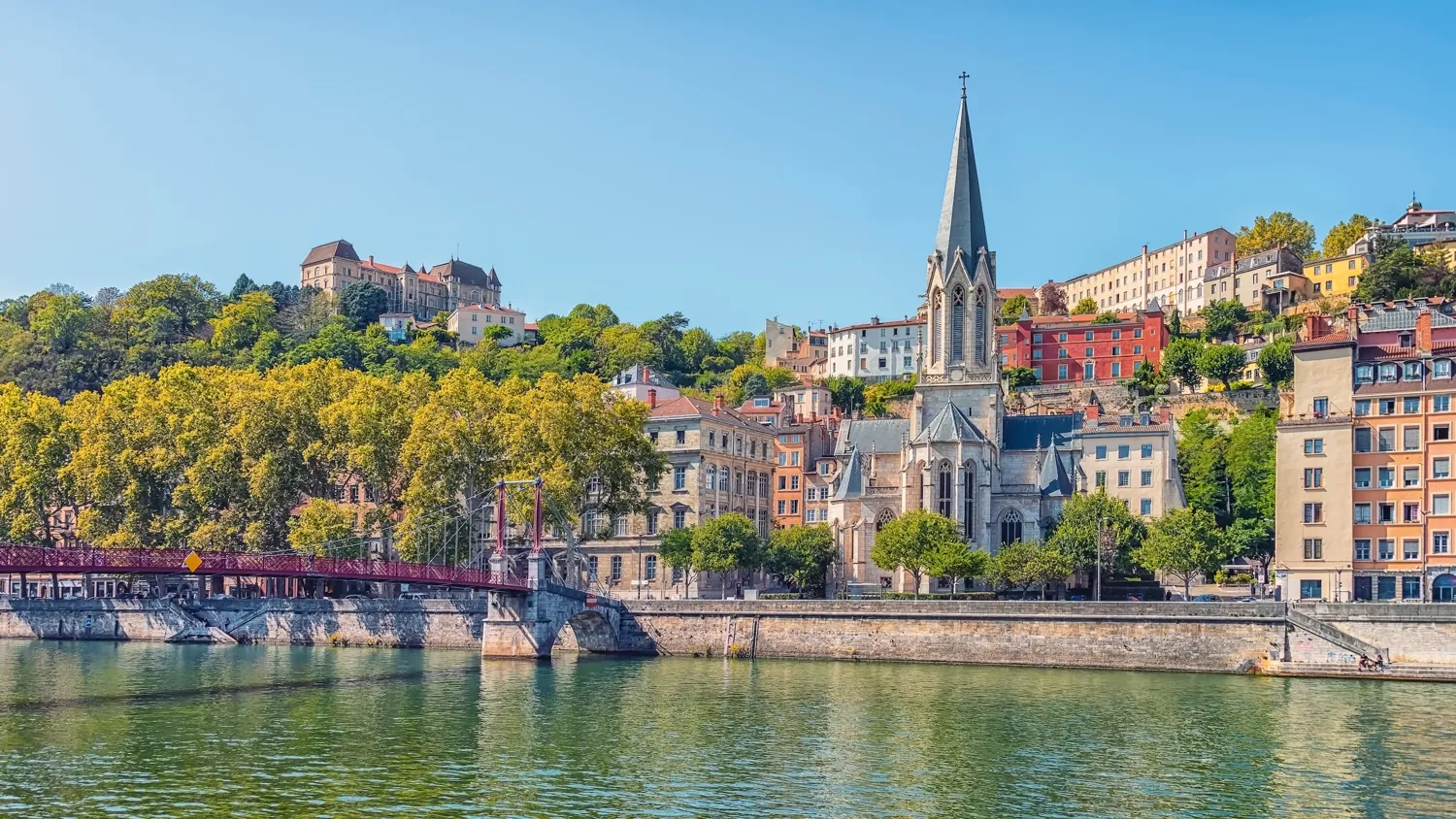Le plus grand festival de street food revient avec des chefs très ...